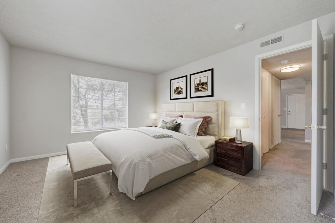 1, 2 & 3-Bedroom Apartments in Cincinnati | McCauly Crossing